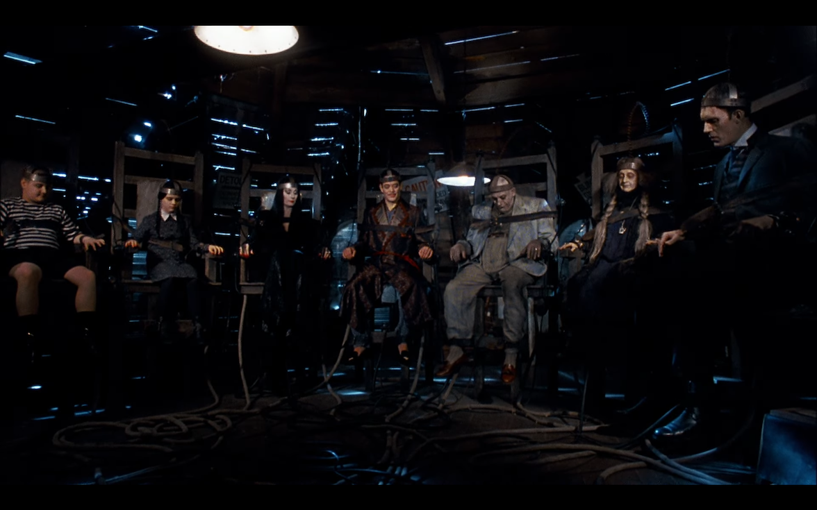 ADDAMS FAMILY VALUES 4k Ultra HD Review – Bad Habit Online